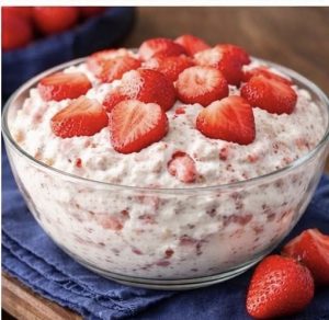 0-Point Strawberry Cream Bowl - All Recipes Club